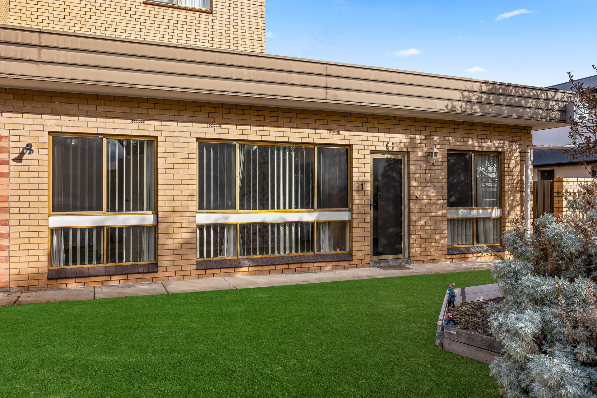 1/351-353 Sir Donald Bradman Drive, Brooklyn Park - Noakes Nickolas